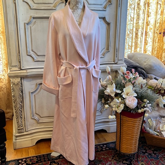 Vintage America | Intimates & Sleepwear | Luxurious Silk Robe Wrap ...